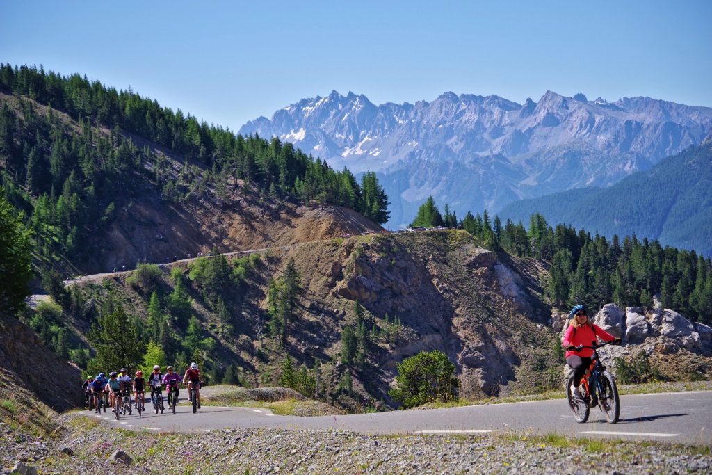 Tournée des grands cols : Quand les plus beaux cols des Hautes-Alpes ...